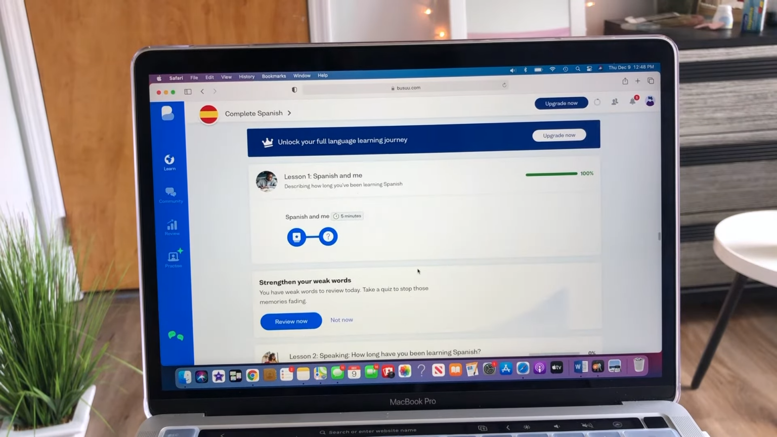 The Polyglot Approach to Learning Multiple Languages